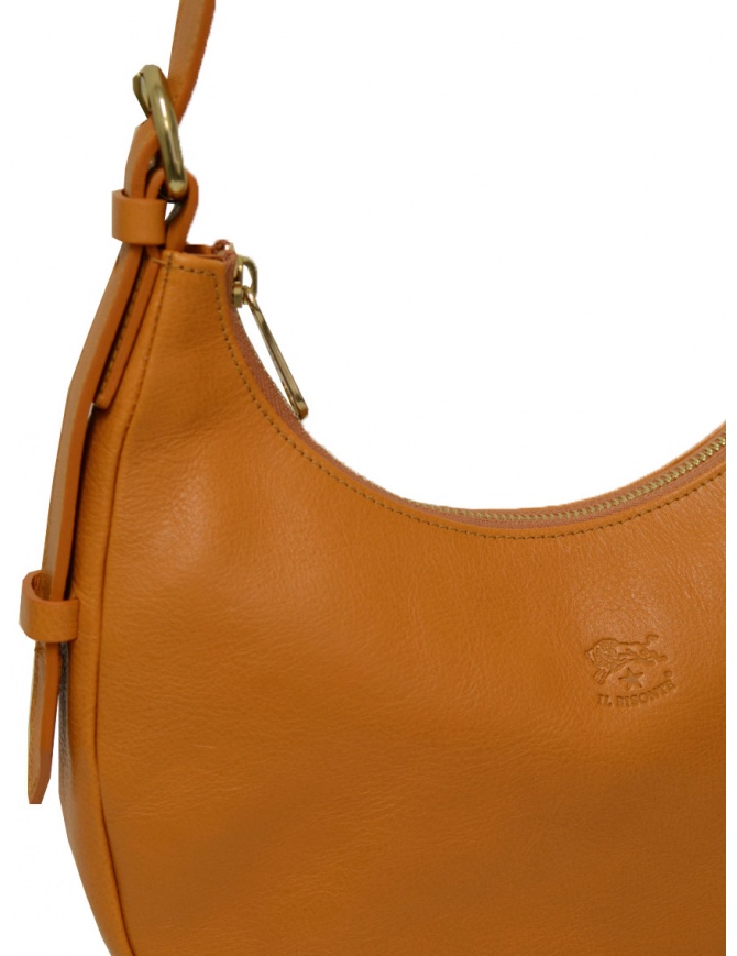 Il Bisonte small shoulder bag in honey-colored leather